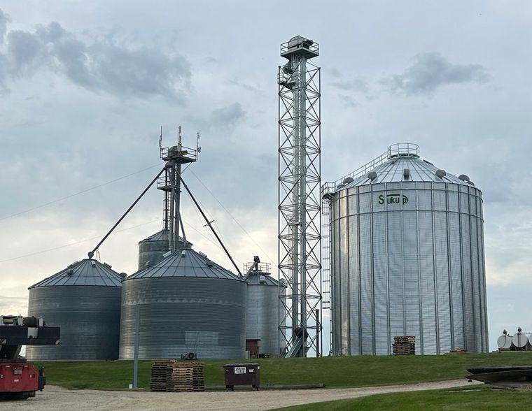 Grain Elevators & Grain Legs Manufacturer | Quality Products | Farm ...