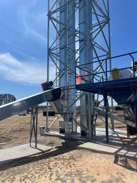 Incline Conveyors | Farm equipment plus